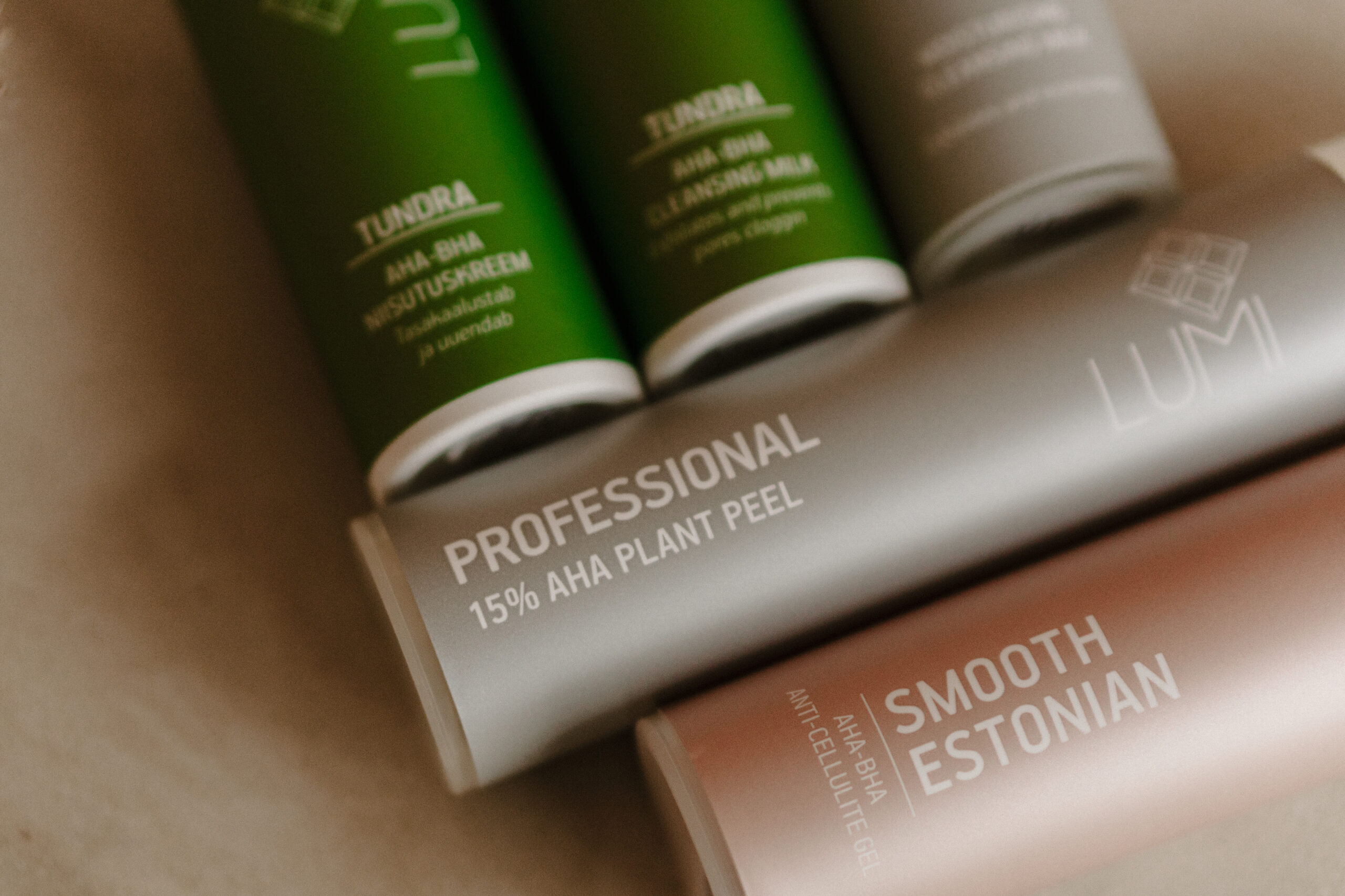 Why are AHA acids beneficial for the skin? - Luminordic